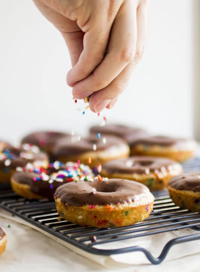 Confetti Baked Donuts with Chocolate Glaze - Life As A Strawberry