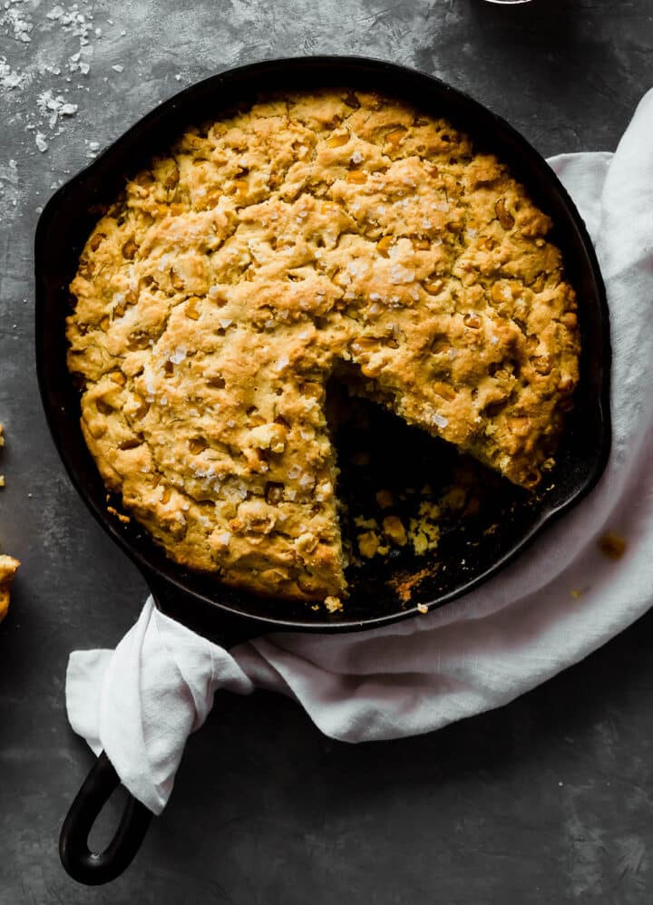 Skillet Rosemary Cornbread - Life As A Strawberry
