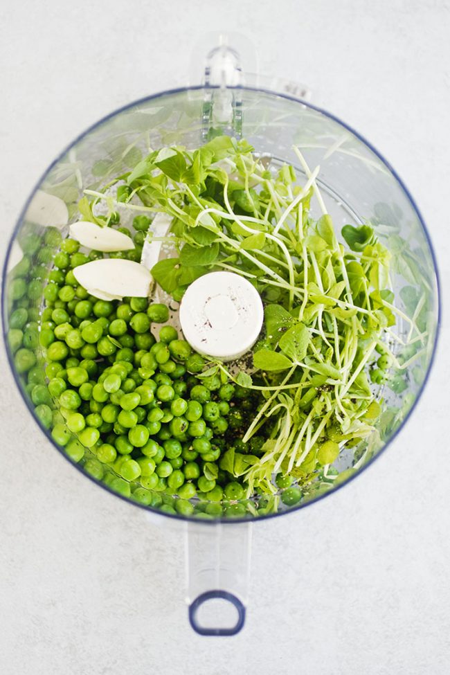 5 Minute Pea Pesto - Life As A Strawberry